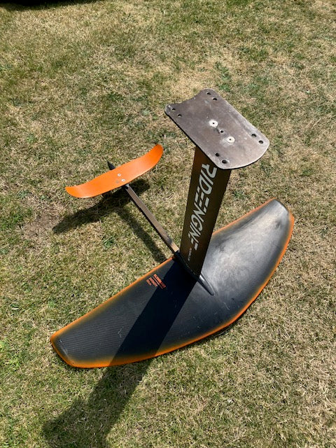 Slingshot beginner wing foil and board – Poole Harbour Watersports